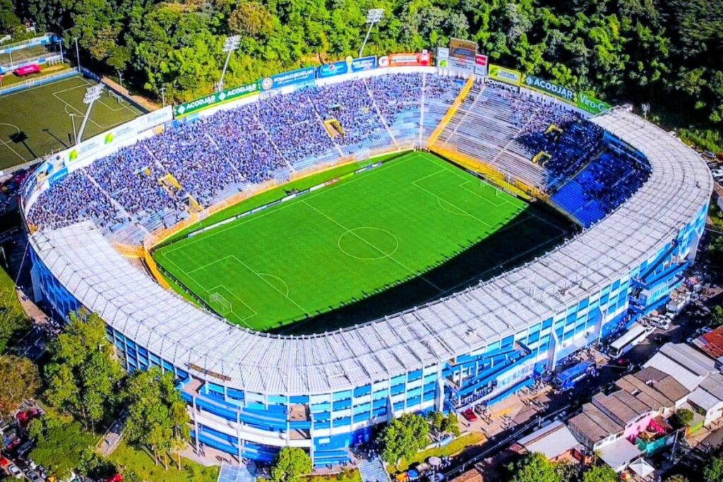 El Salvador se encuentra preparando el estadio Cuscatlán para los ...